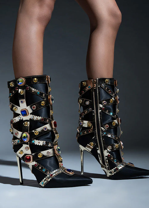 SHOES – AKIRA