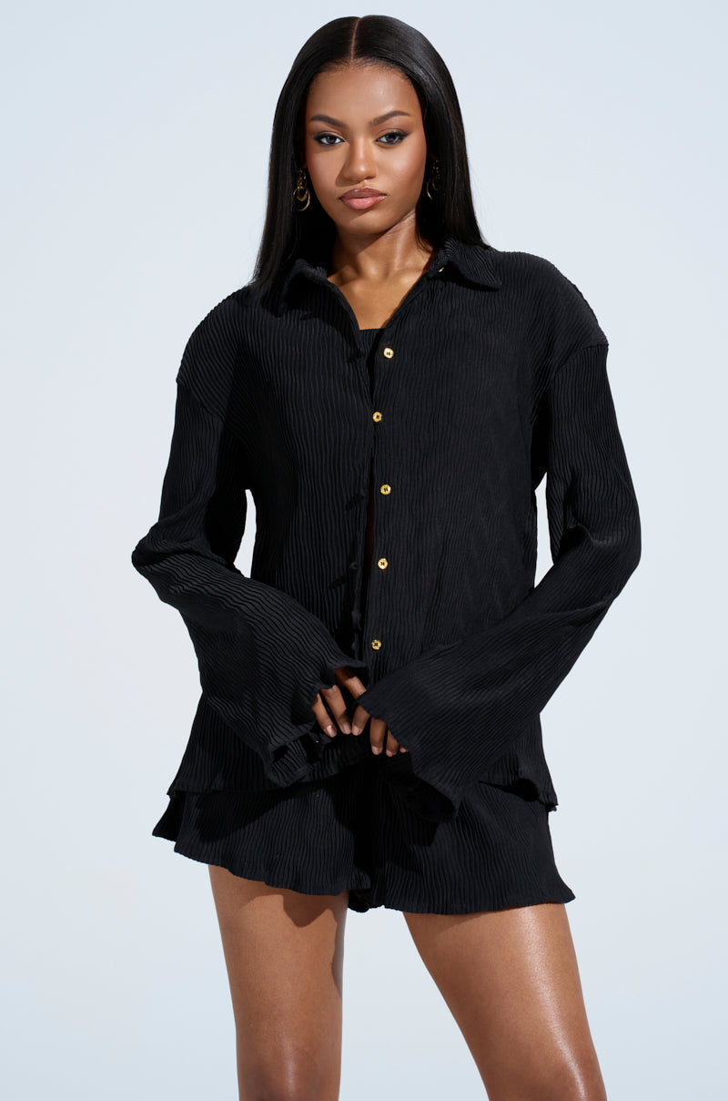 GET UP BUTTON DOWN TOP – AKIRA