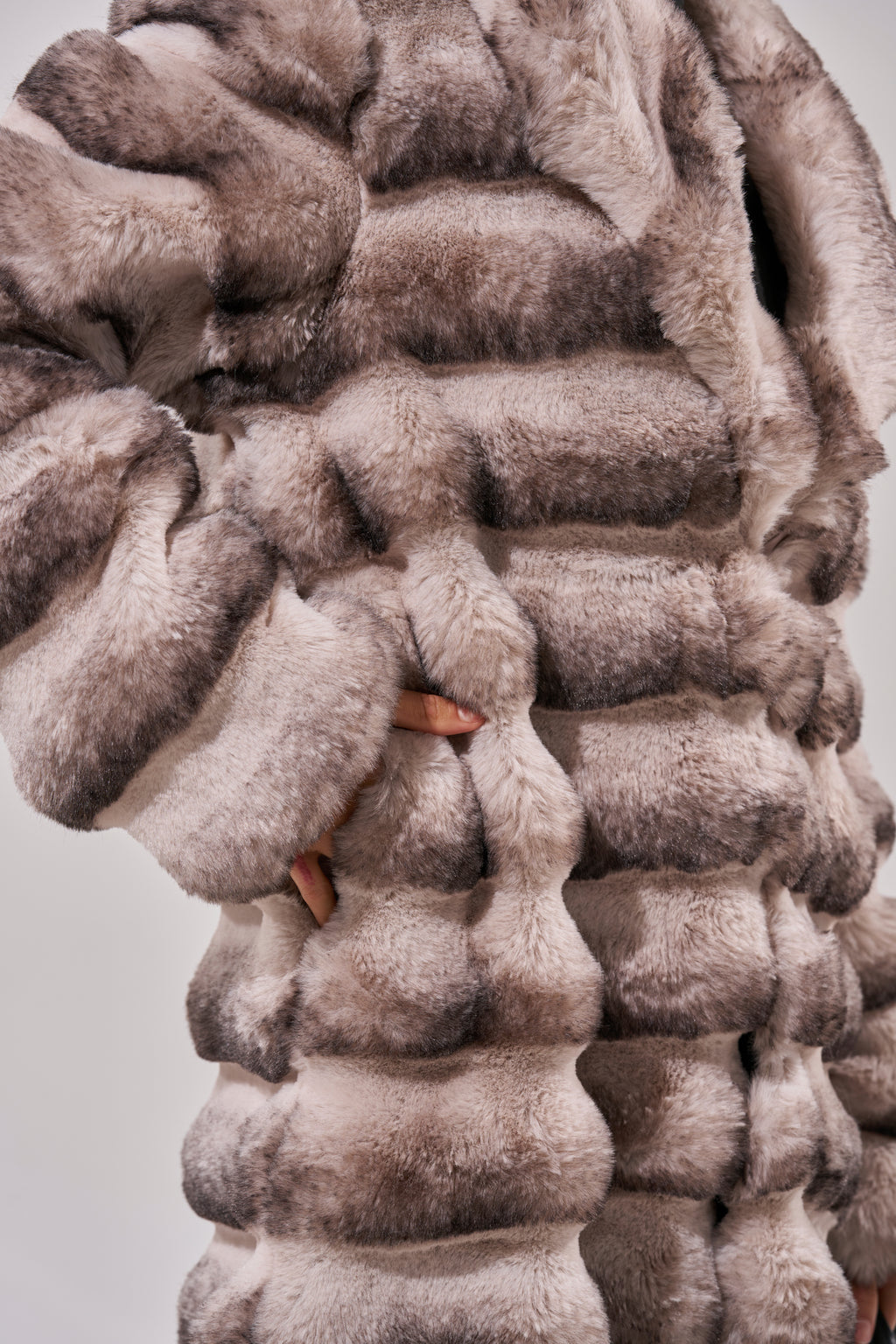 FAIRBANKS MAXI FAUX FUR – AKIRA