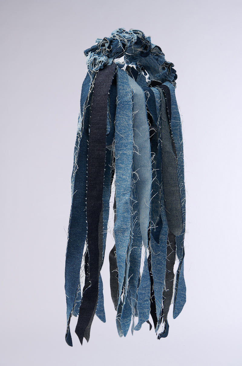 ULTIMATE INSPO SHREDDED DENIM PURSE – AKIRA