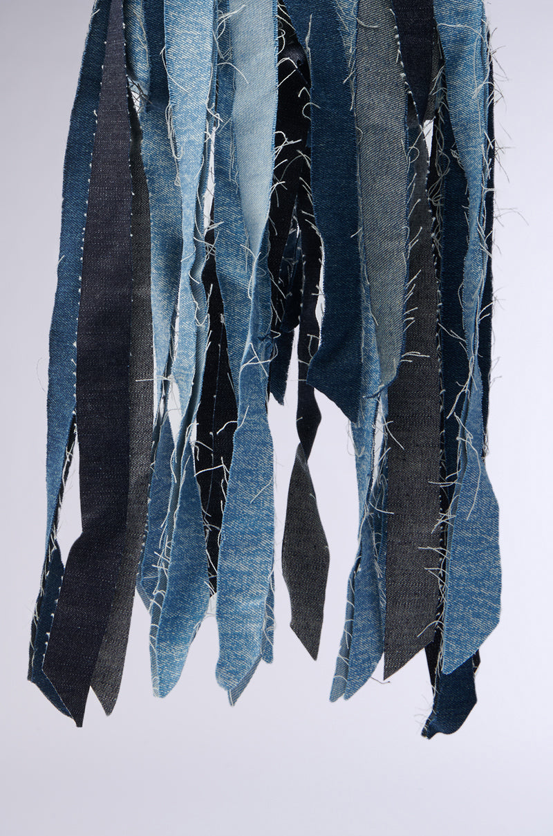 ULTIMATE INSPO SHREDDED DENIM PURSE – AKIRA