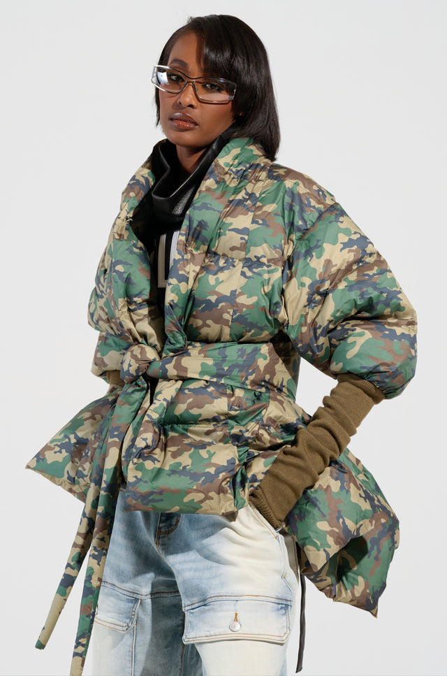 CAMO LONG RIB SLEEVE PEPLUM PUFFER COAT – AKIRA