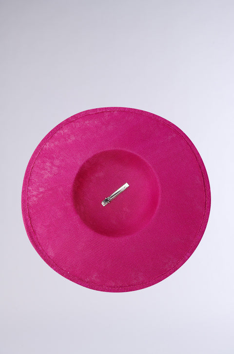 ON THE COVER HAT IN PINK – AKIRA