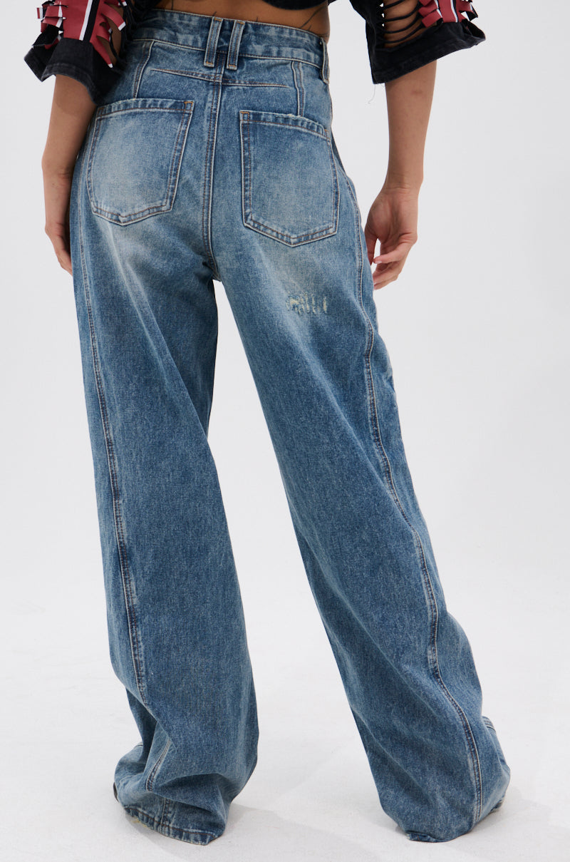 LEILA WIDE LEG JEANS – AKIRA