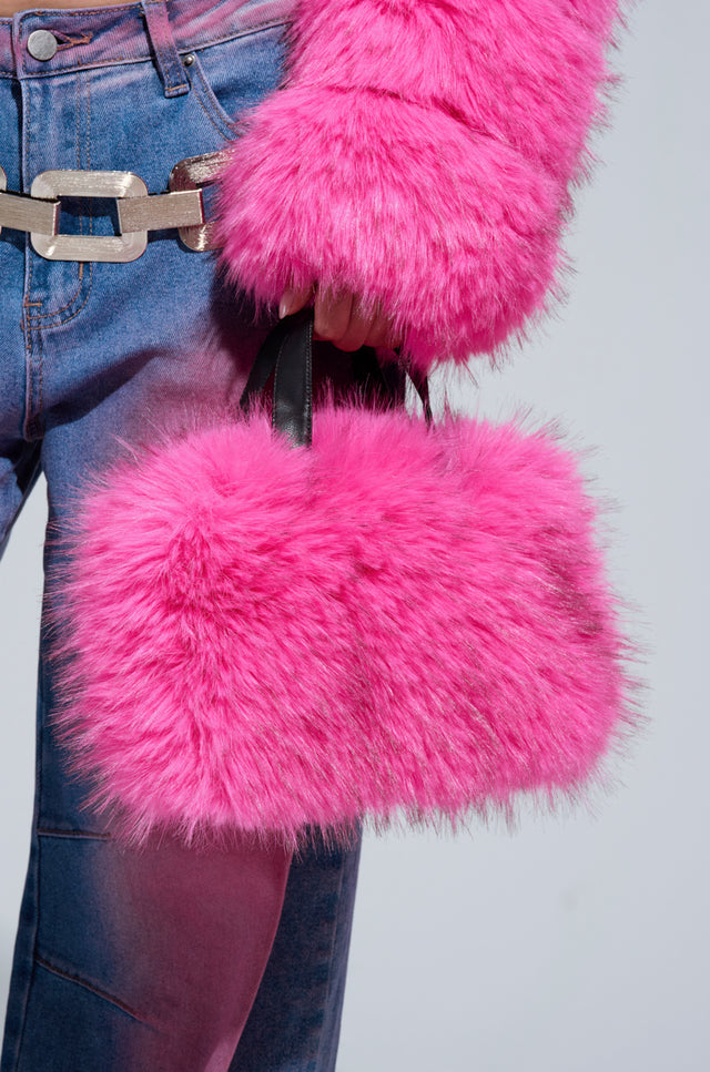 SABRINA FAUX FUR BAG – AKIRA