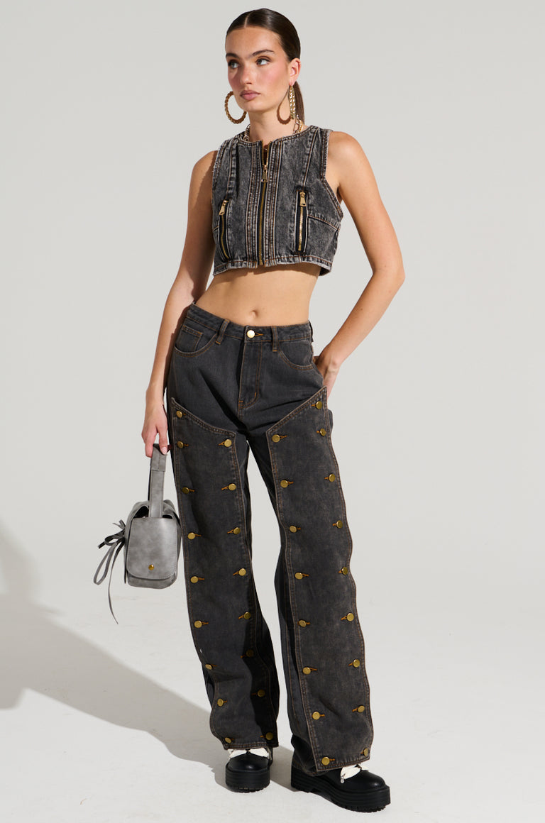 UNBUTTON ME DENIM JEANS – AKIRA