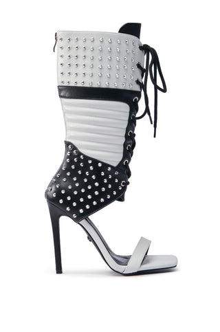 AZALEA WANG ALBERTO WHITE AND BLACK GLADIATOR SPORTY BOOT – AKIRA