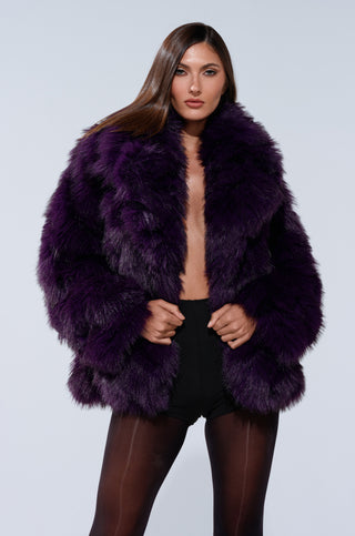 SHORTIE FUR COAT – AKIRA