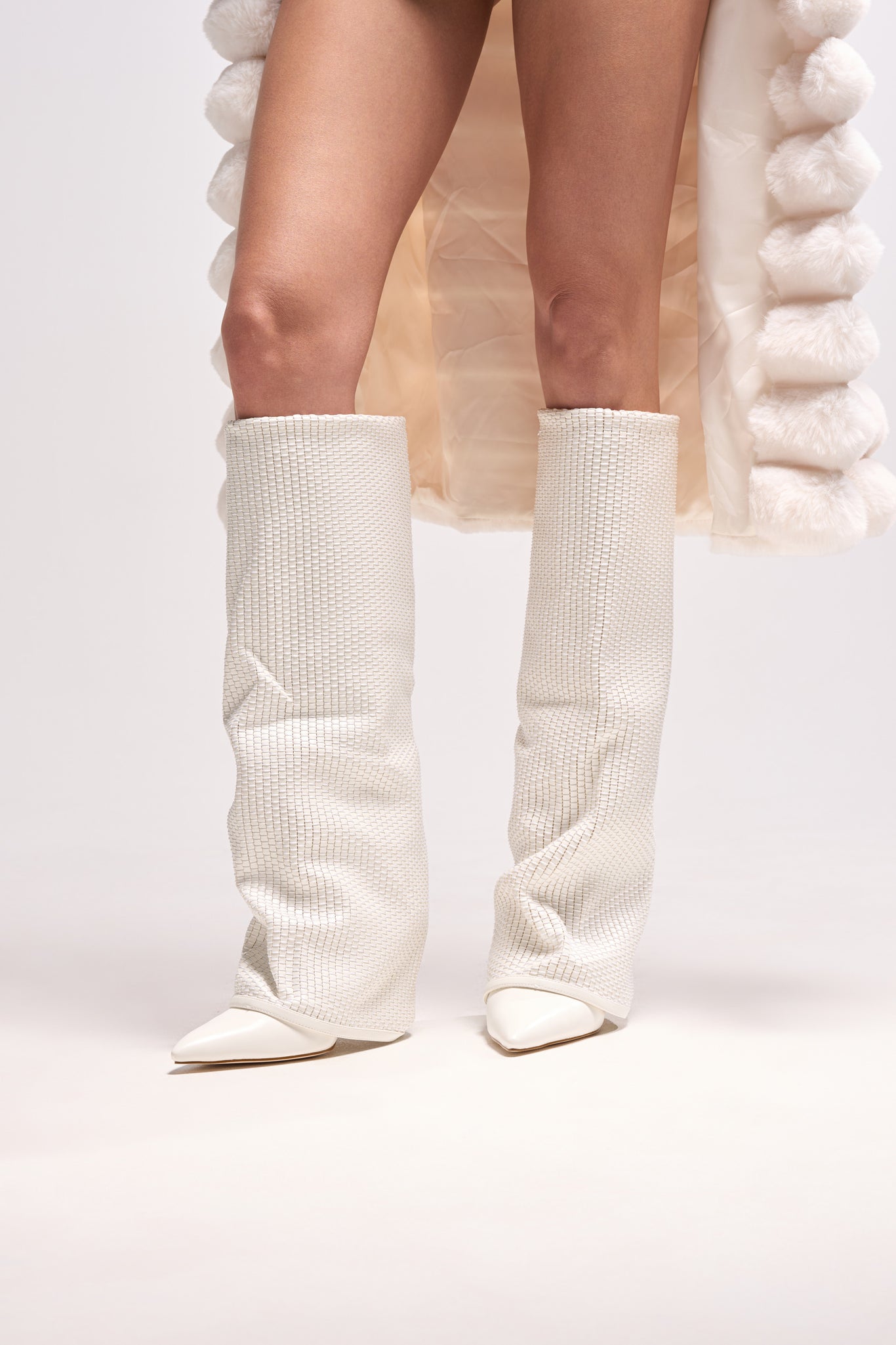 AZALEA WANG BRETANGE WOVEN PU FOLD OVER BOOT IN WHITE – AKIRA