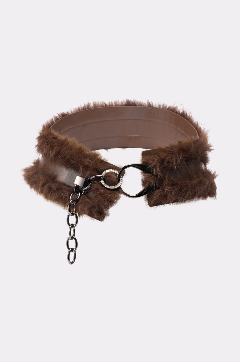 GO FOR IT FAUX FUR BELT – AKIRA