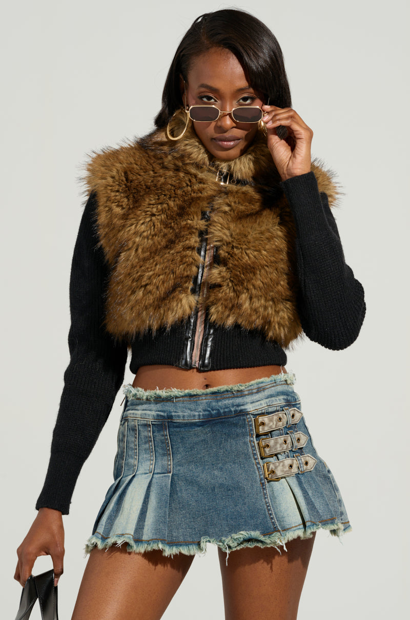 BEIN BOUJEE ZIP UP FUR SWEATER – AKIRA