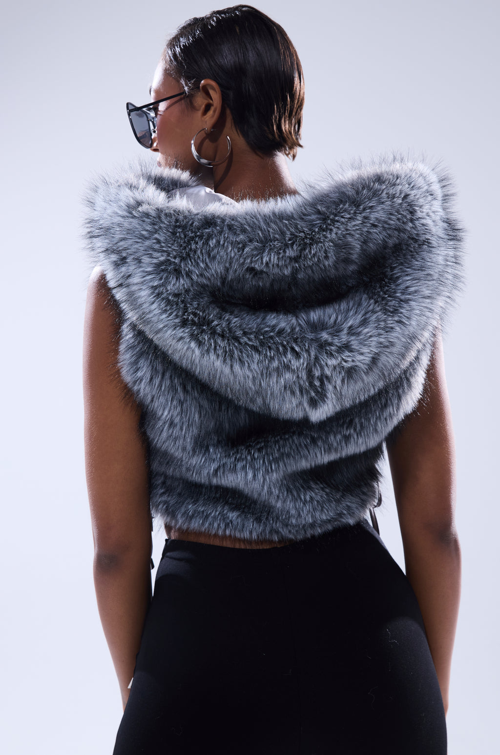 TOUCH ME FUR TOP – AKIRA