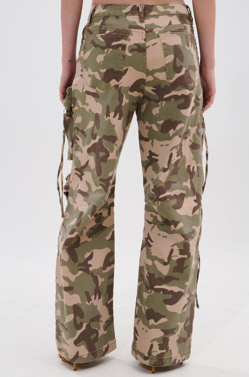 TAKE ME DOWN CAMO CARGO PANT – AKIRA