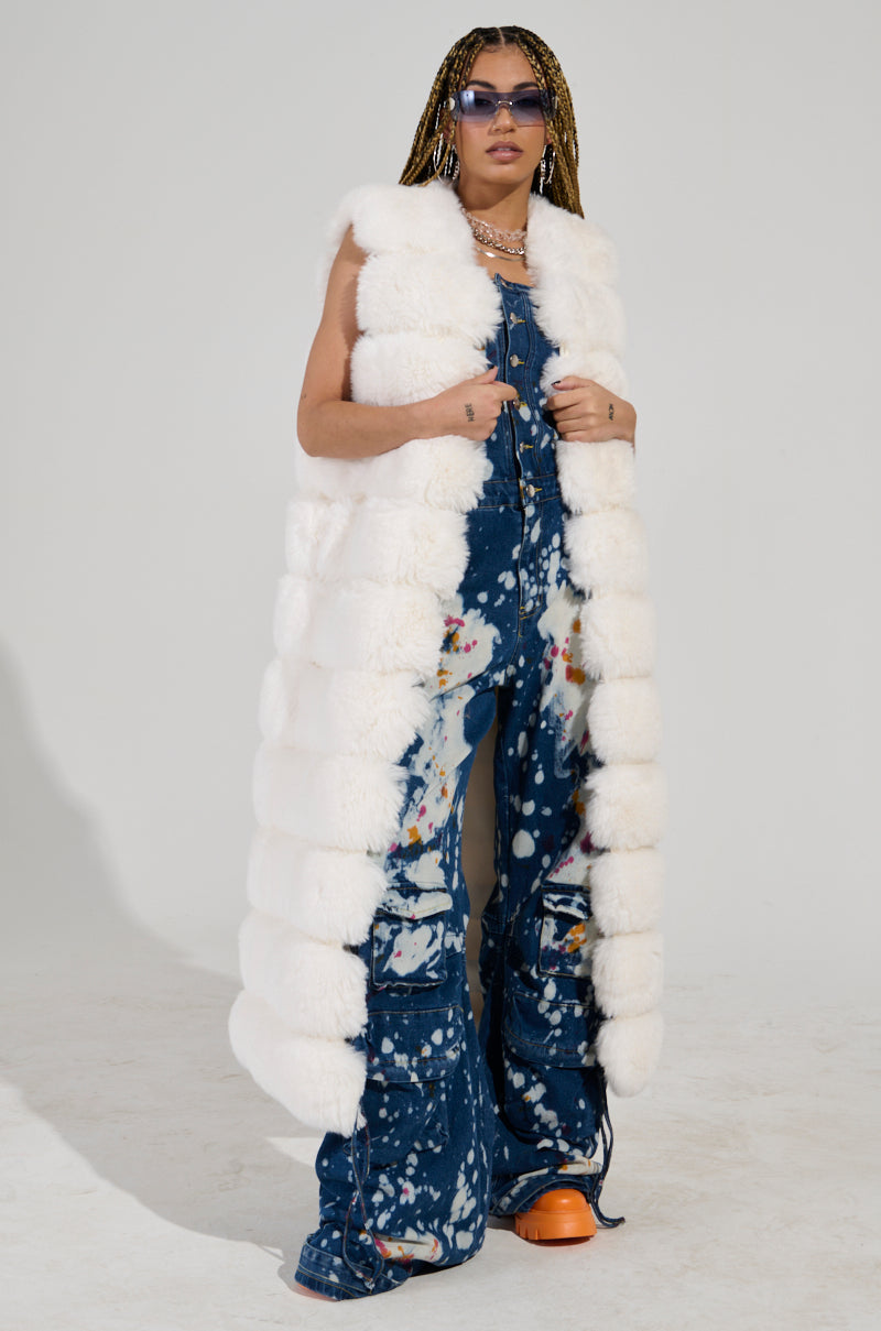 JENNY LIN FAUX FUR MAXI VEST IN WHITE – AKIRA JENNY LIN FAUX FUR MAXI VEST IN WHITE – AKIRA