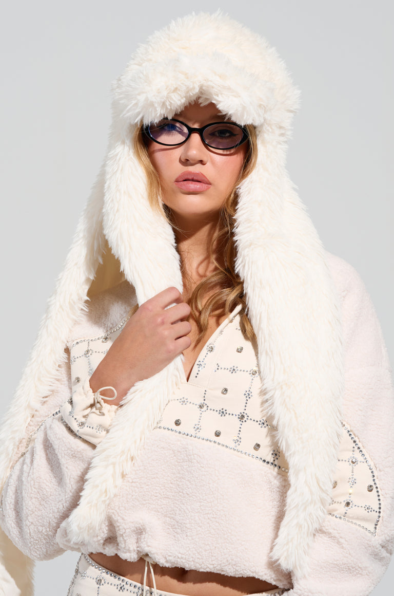 AT THE SHOW FAUX FUR SNAPBACK – AKIRA