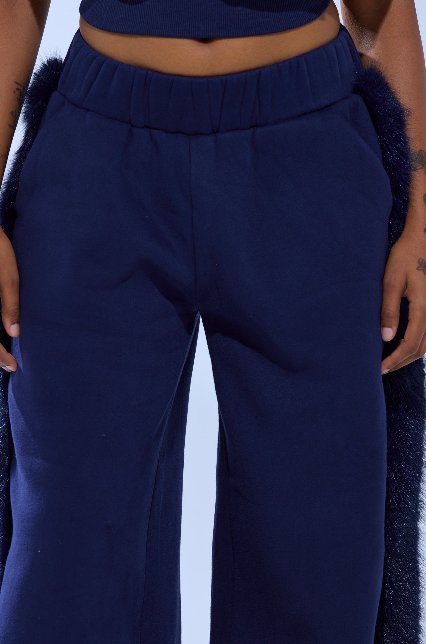 LUXE FUR JOGGER IN NAVY – AKIRA