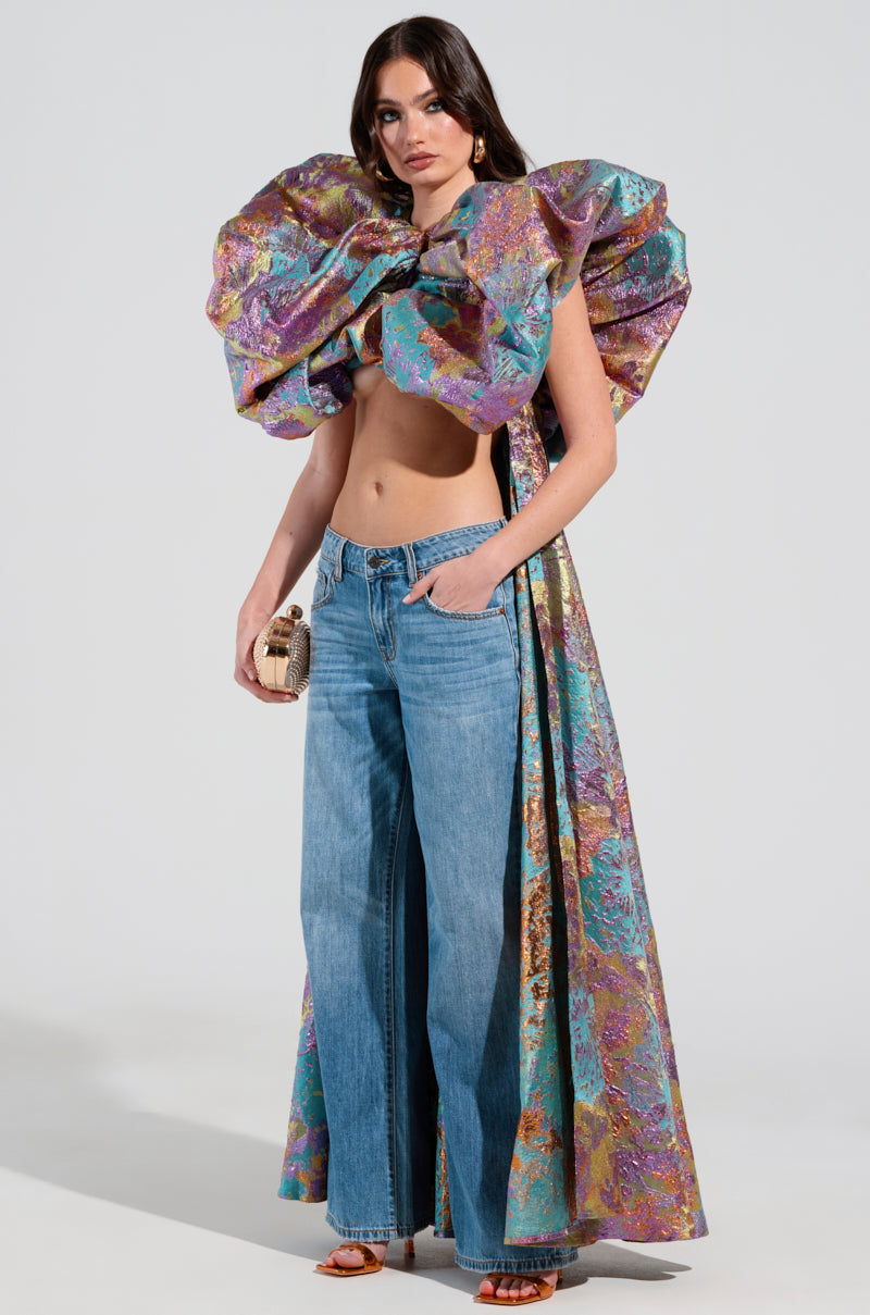 FEELING HEAVENLY BROCADE SHORT SLEEVE BLOUSE – AKIRA