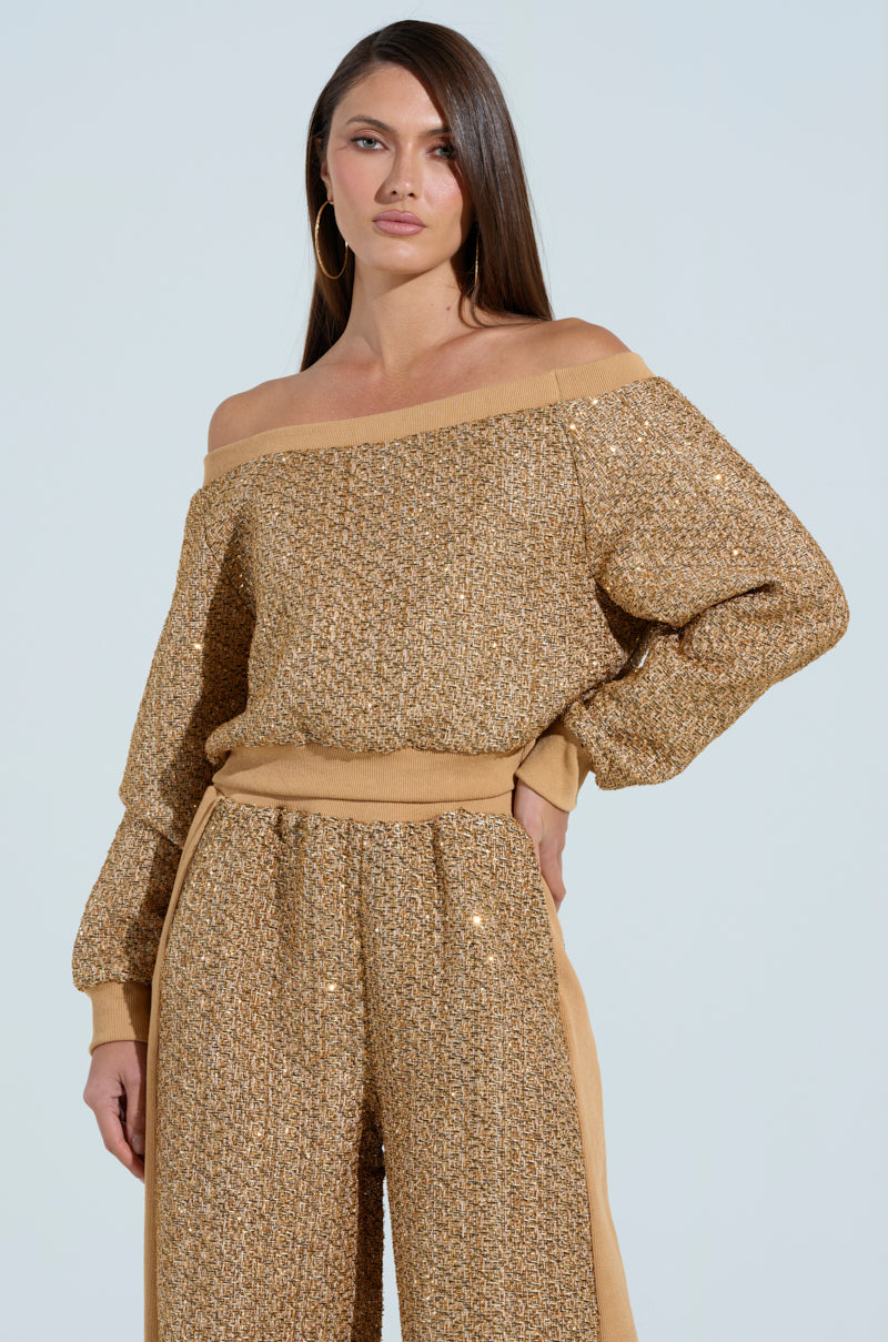 KEEP MOVING OFF THE SHOULDER TOP – AKIRA