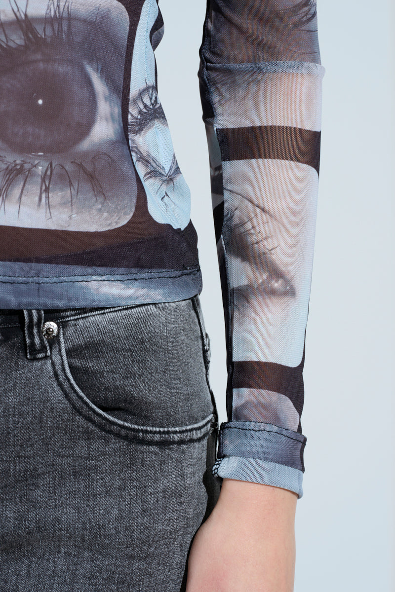 LIBBY MESH GRAPHIC TEE – AKIRA