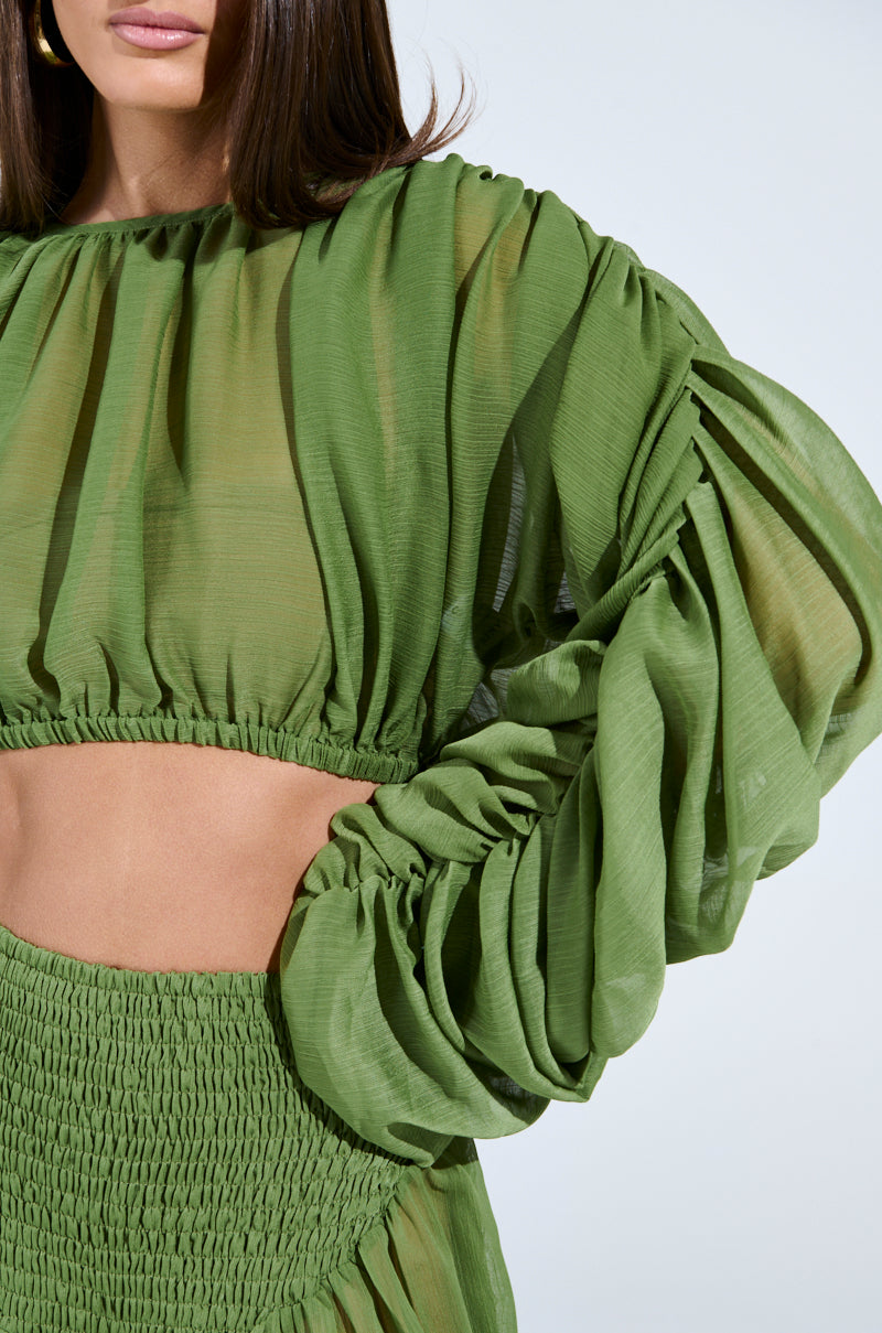 LAURA RUCHED CROPPED BLOUSE IN GREEN – AKIRA