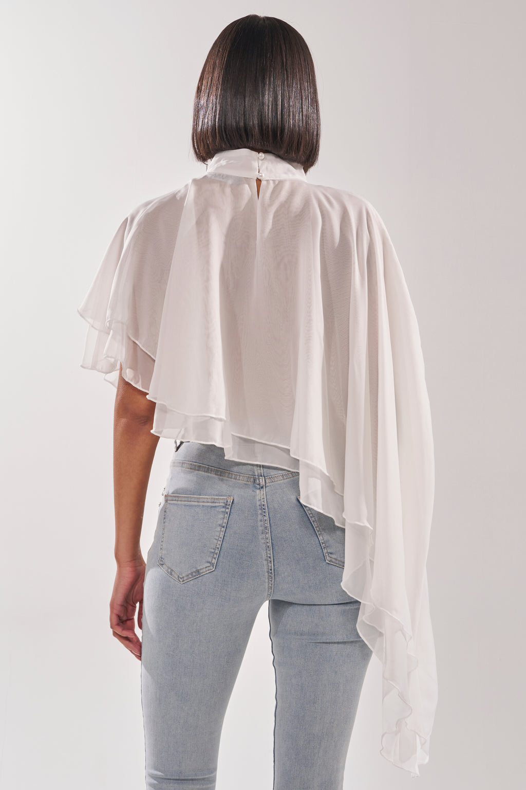 FOLLOW ME DRAPEY BLOUSE – AKIRA