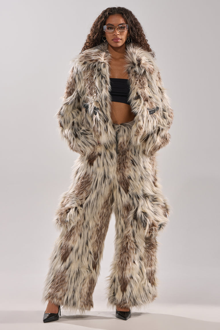 PARTICULAR TASTE FAUX FUR CARGO PANTS – AKIRA