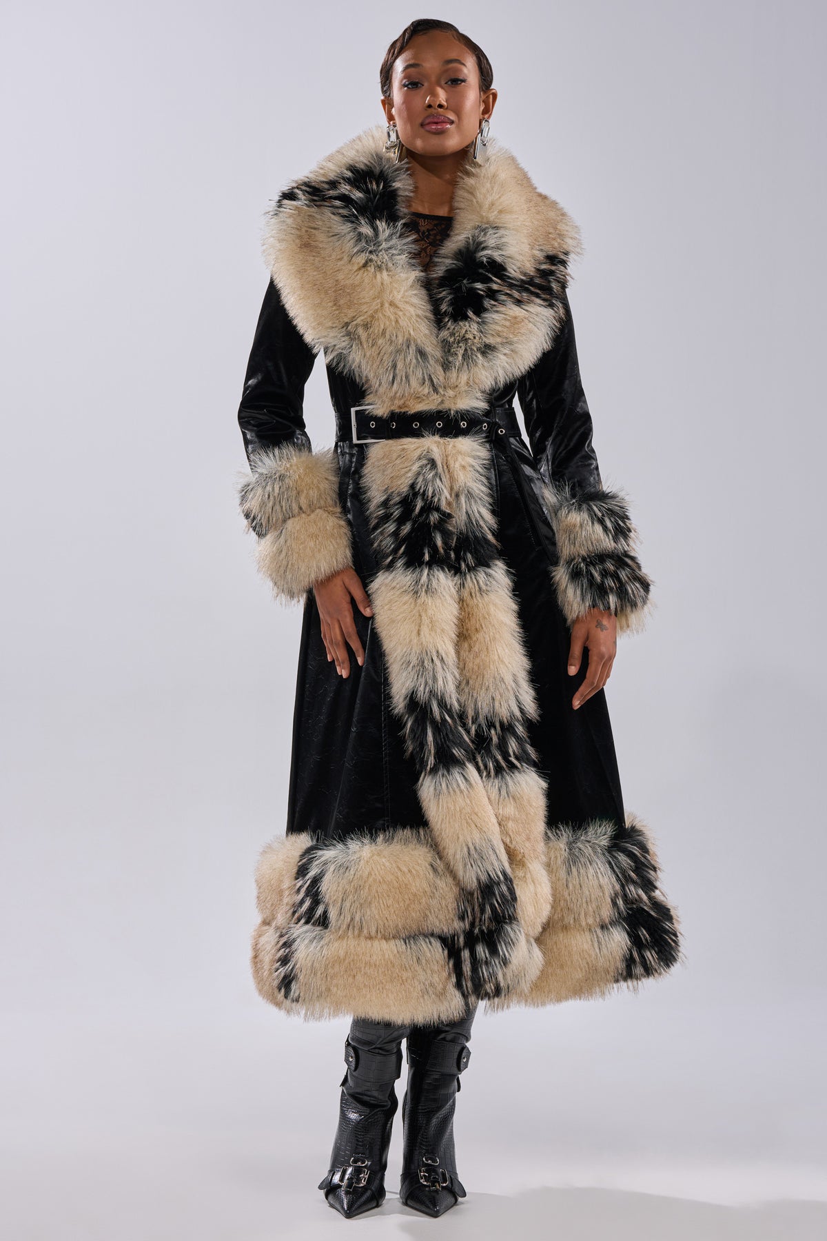 VIVIAN FUR TRIM TRENCH IN LIQUID VELVET – AKIRA