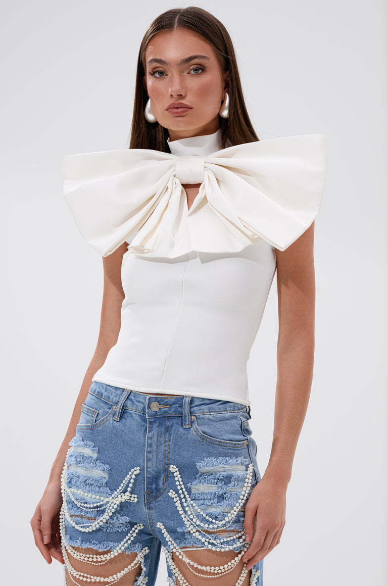 CUTIE BOW TOP IN WHITE – AKIRA