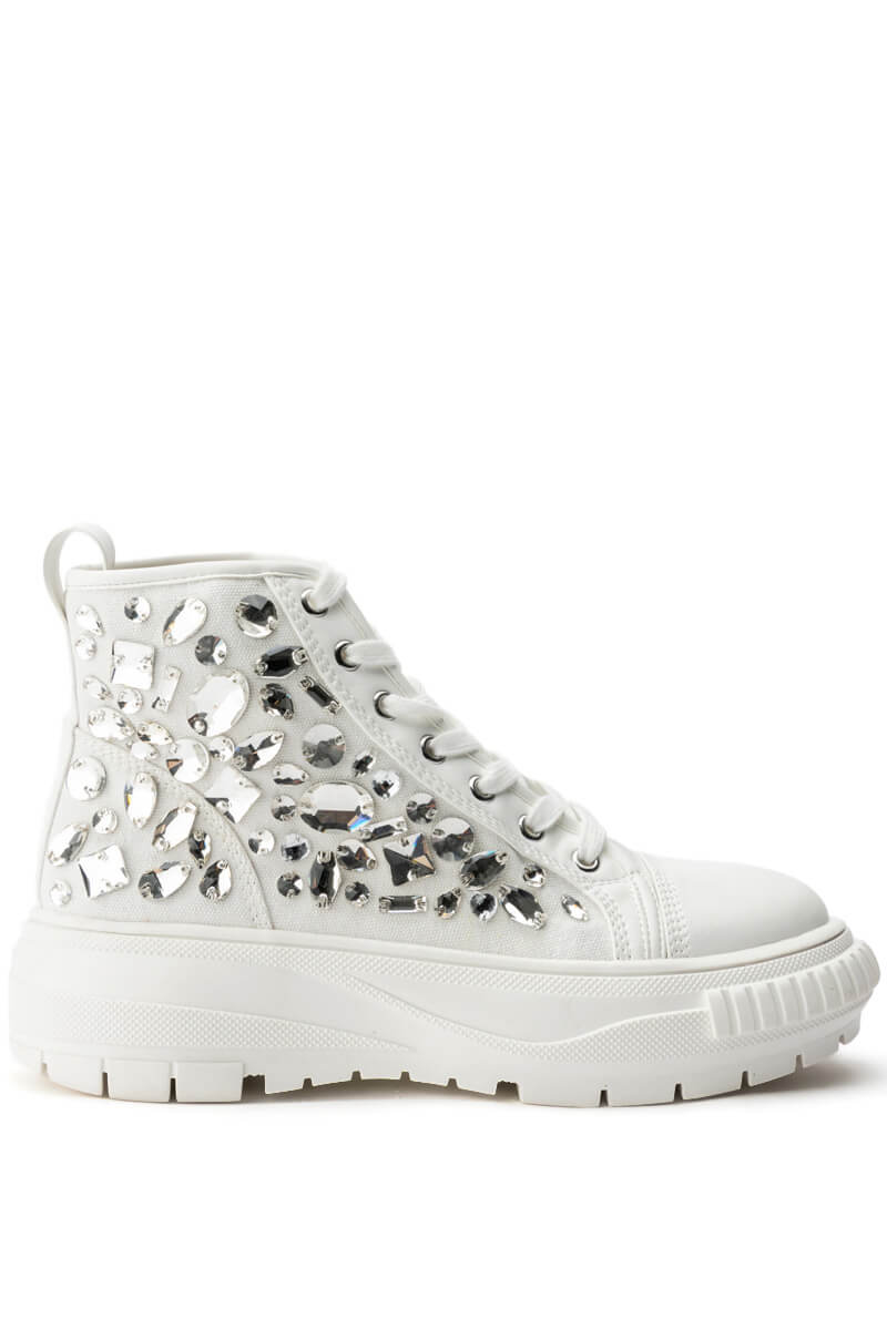 AZALEA WANG WAVERING GLASS FLAT SNEAKER IN WHITE – AKIRA
