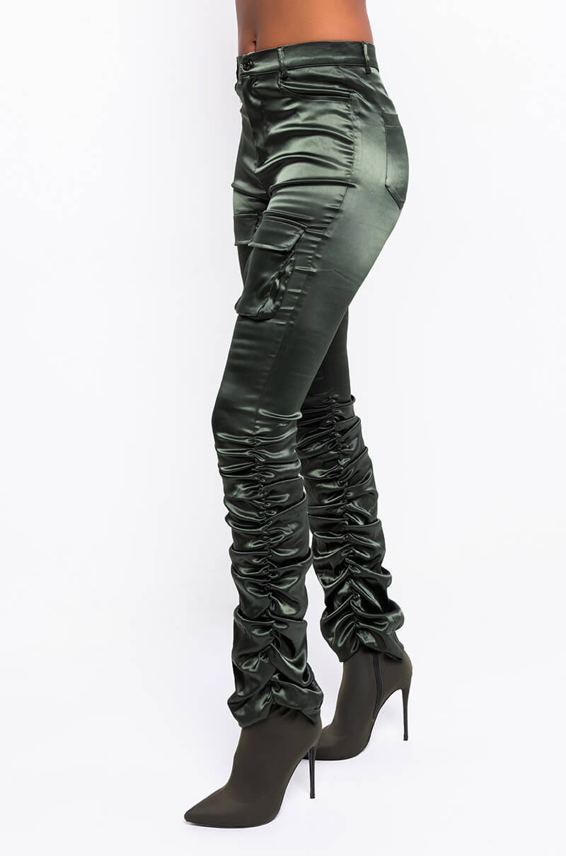 BETTER ME HIGH WAISTED STRETCHY SCRUNCHED ANKLE PANTS OLIVE – AKIRA