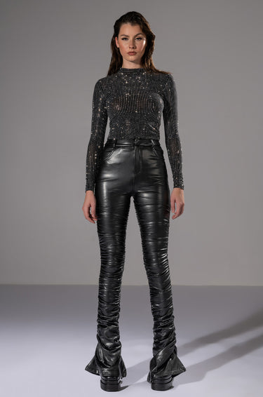 BOW DOWN RUCHED PU PANT – AKIRA