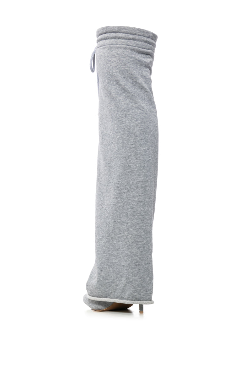 CARIO GREY SWEATPANT BOOT – AKIRA