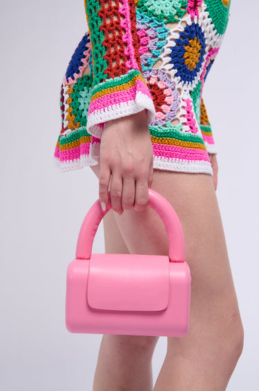 EVERLY HARDSHELL PINK FAUX LEATHER PURSE – AKIRA