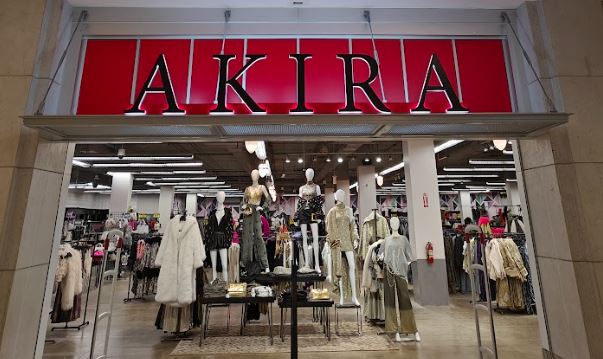 AKIRA Montgomery Mall Bethesda - Store & Personal Stylists