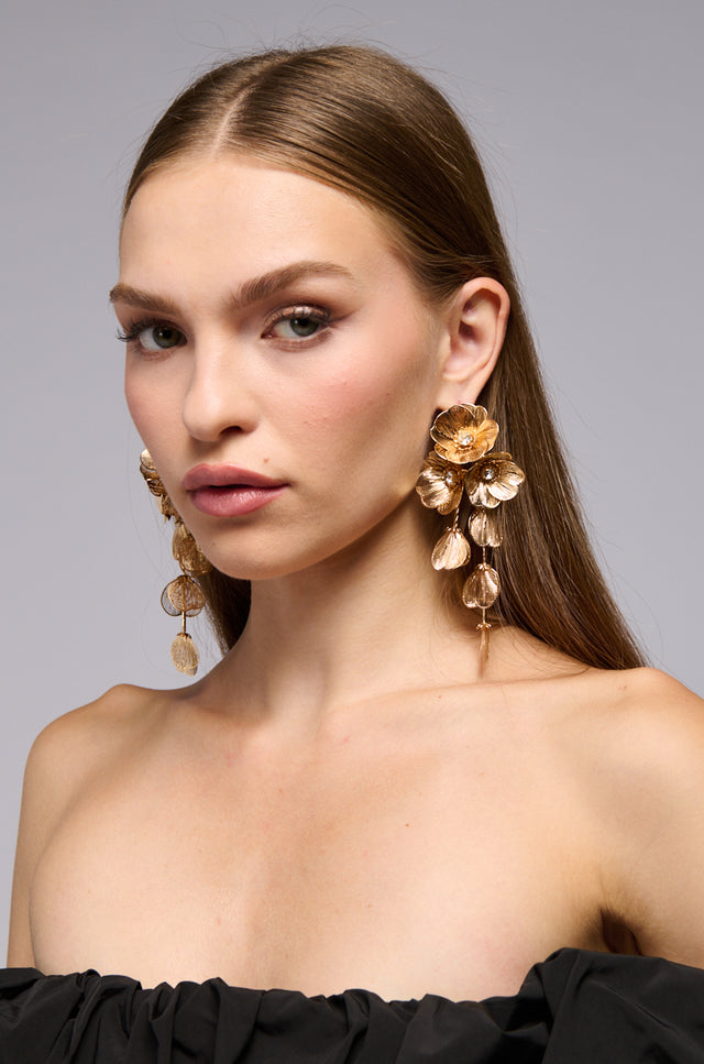 PRETTY LADY EMBELLISHED DANGLE EARRINGS IN GOLD – AKIRA