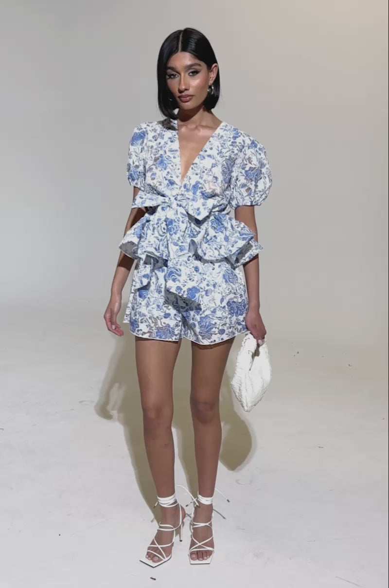 BINKEY FLORAL SHORT – AKIRA