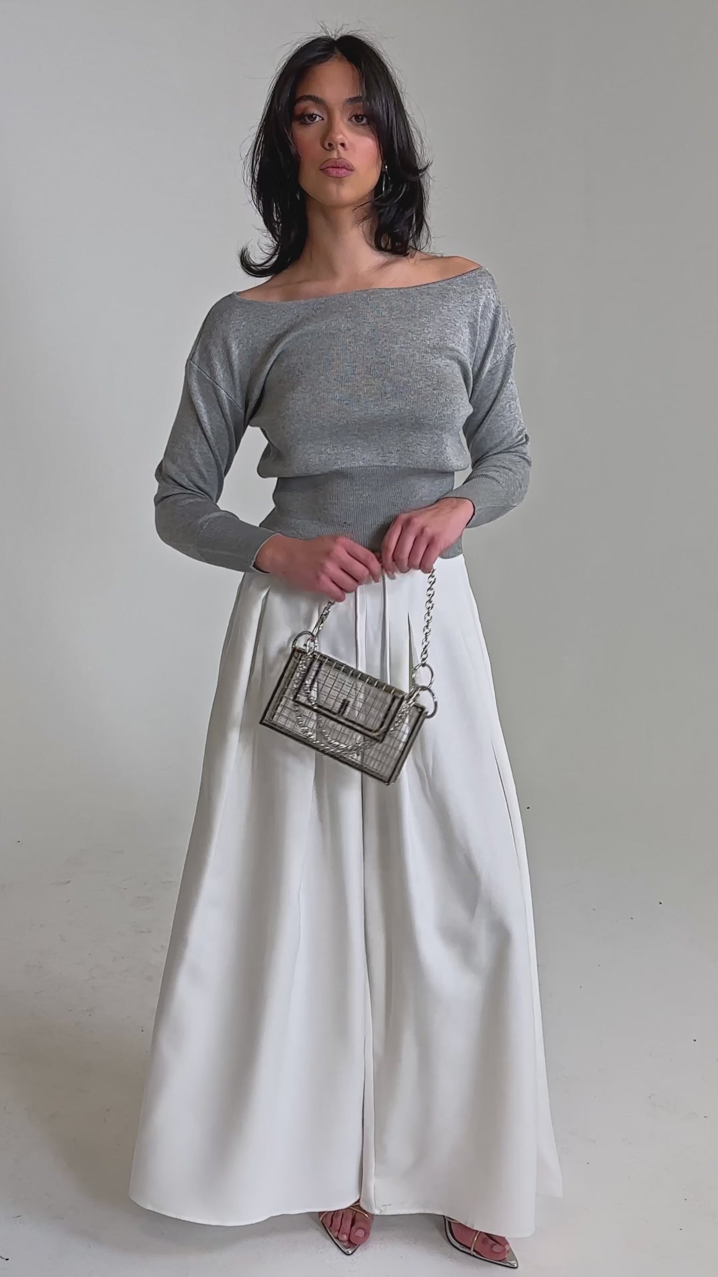 GLORIOUS PLEATED WIDE LEG TROUSER – AKIRA